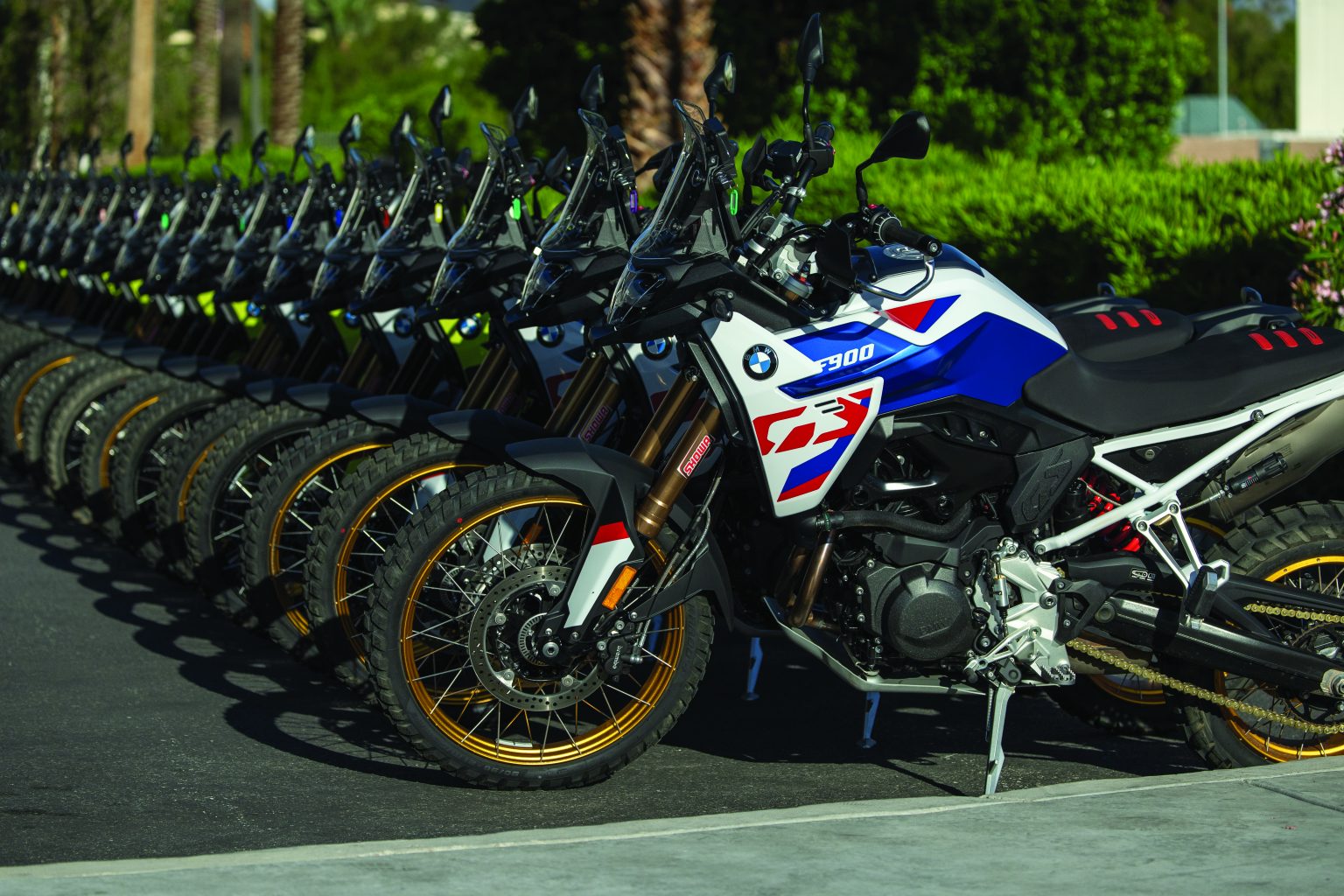 FIRST RIDE BMW F900 GS | Café Racer Magazine